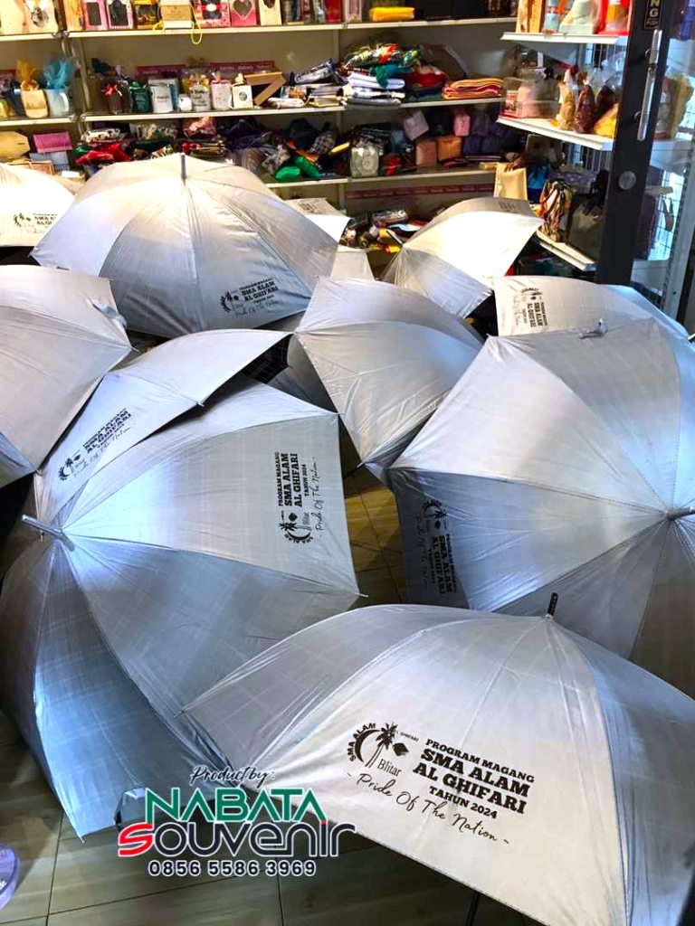 souvenir payung silver jumbo, sablon 2 sisi, kemas plastik & hiasan ...